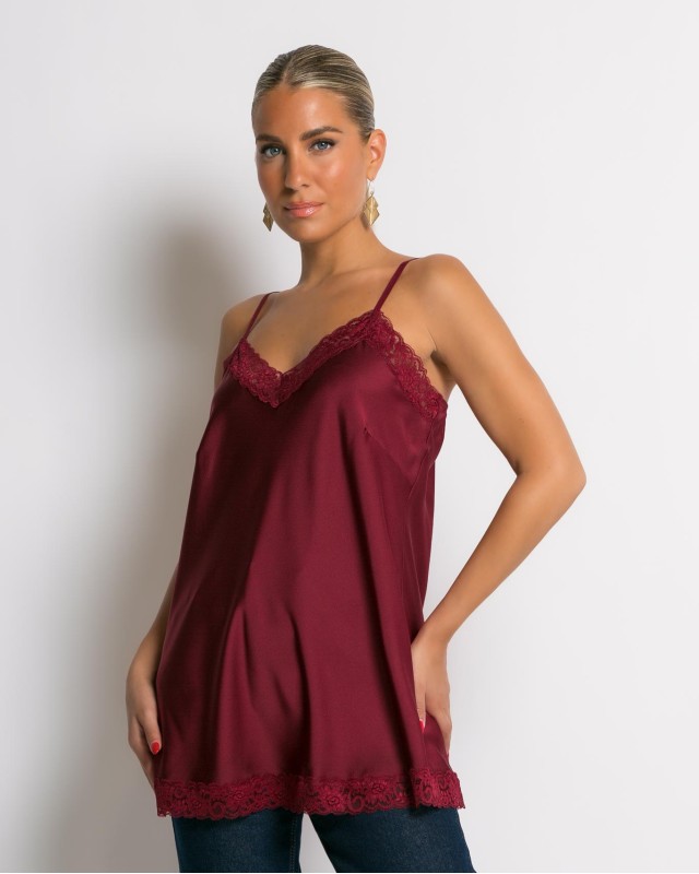 Μπλούζα σε στυλ lingerie με δαντέλα μπορντώ